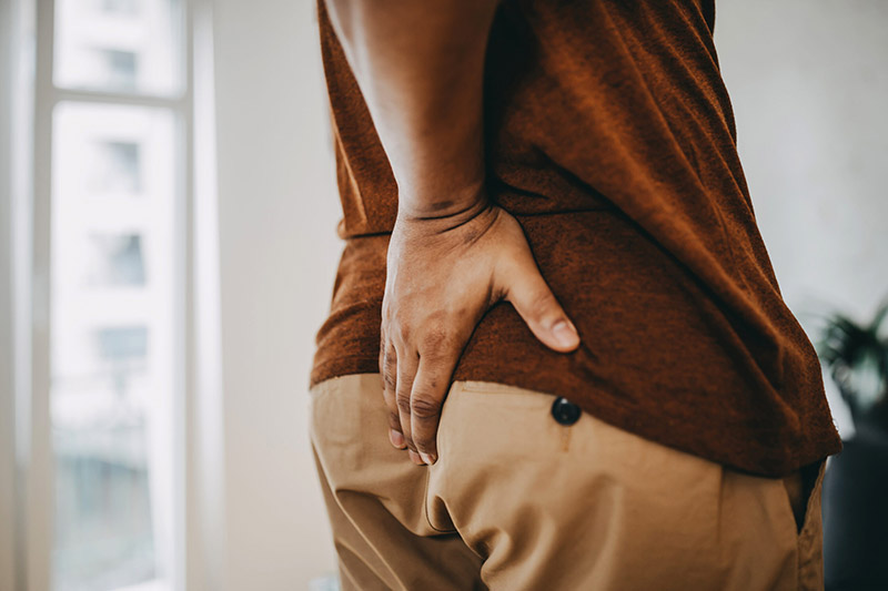 Anale fissuren – Oorzaken, symptomen, behandeling en preventie